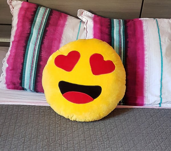 Coussin Émoticônes - Super Insolite